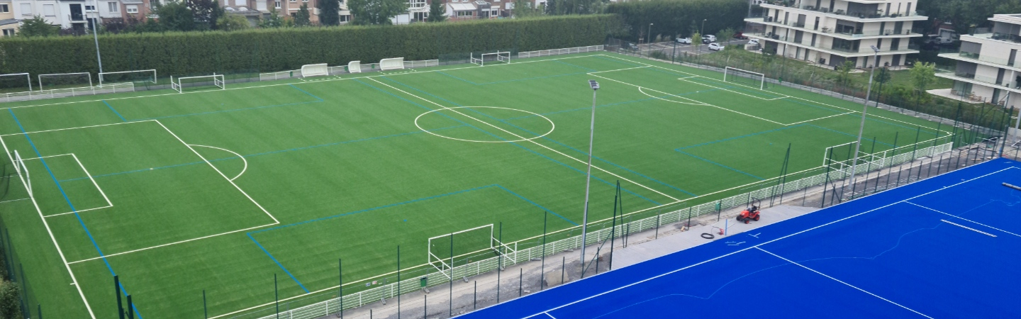 Terrain de foot et de hockey - stade Guy-Lefort à Lambersart ...
